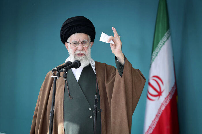دعای رهبر انقلاب در پایان خطبه‌های نماز عید سعید فطر